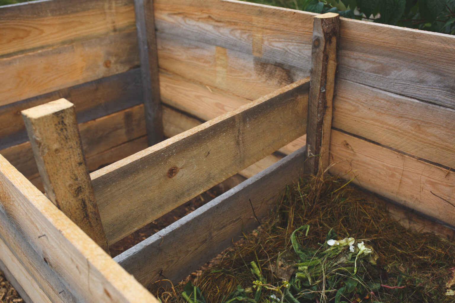 Byggbeskrivning: Bygg din egen trädgårdskompost - Sara Bäckmo